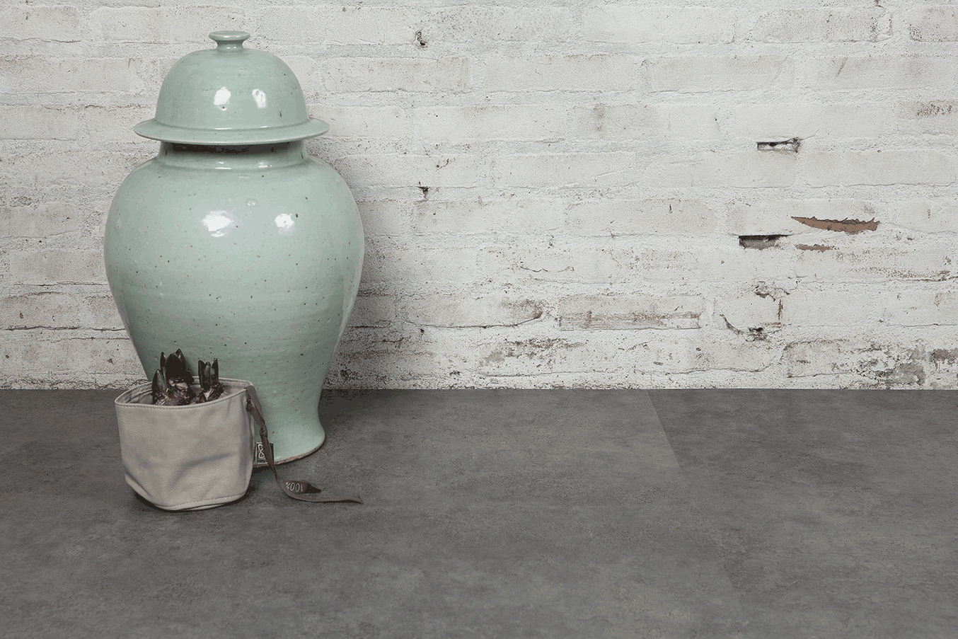 PVC tegels met betonlook - UW-vloer.nl